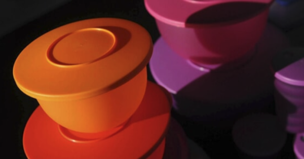 Addio ai Tupperware, azienda in bancarotta - Lo Zoo di 105